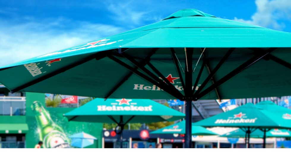 World-Class Commercial and Resort Umbrellas - Awnet